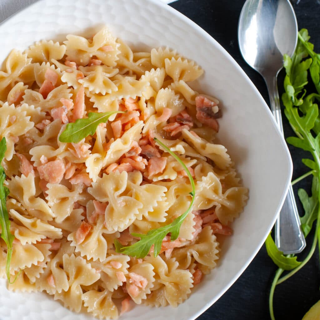 Healthy Smoked Salmon Pasta Recipe - Your Guardian Chef