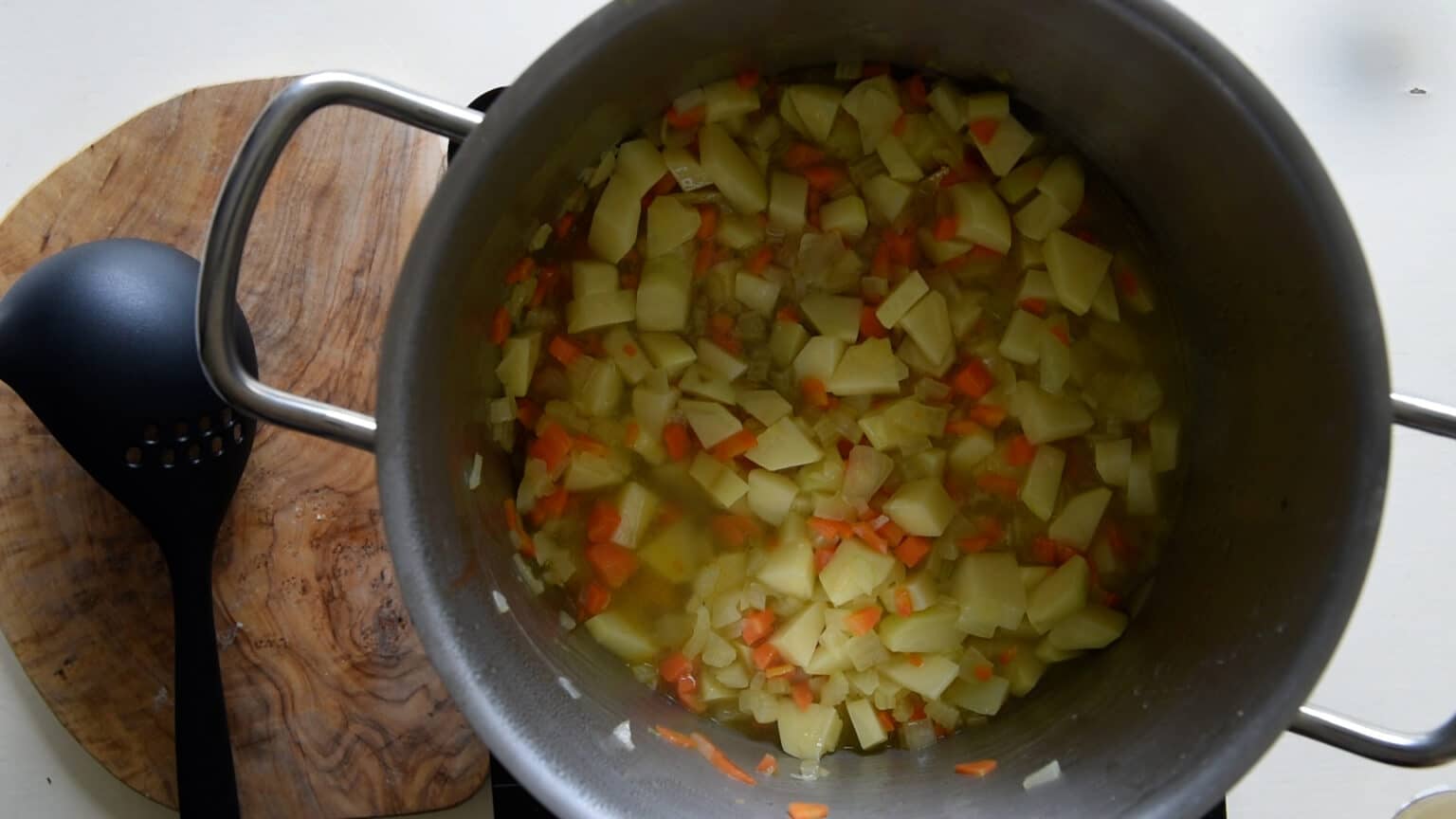 One Pot Pasta And Potatoes Recipe - Your Guardian Chef