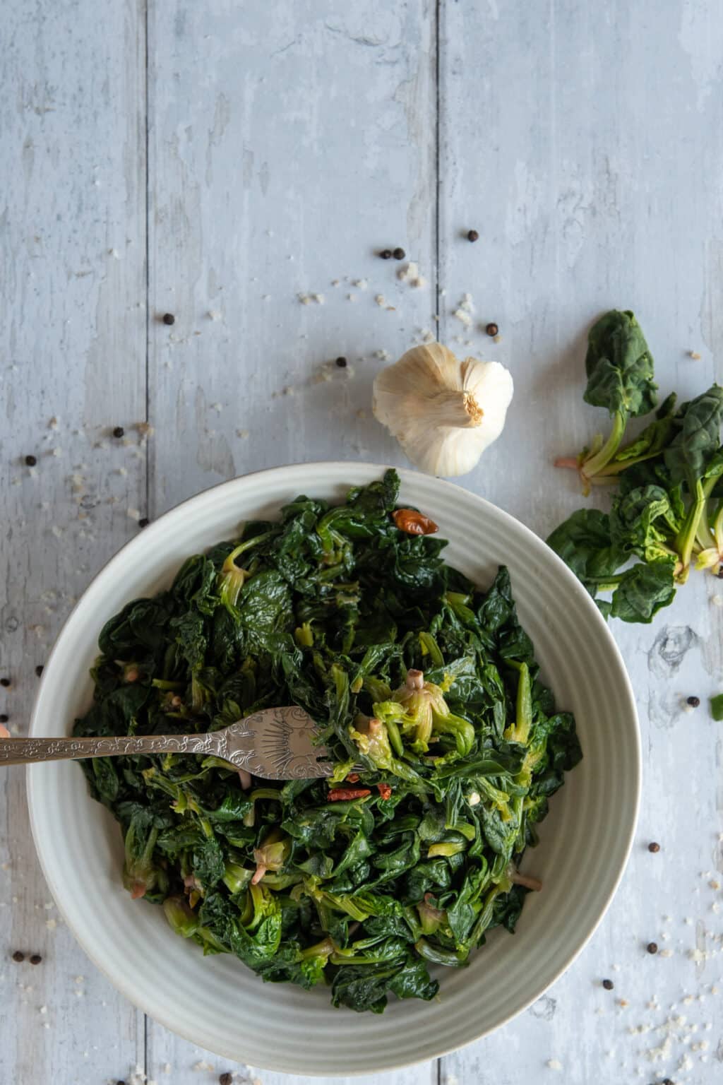 Easy Italian Sauteed Spinach with Garlic Recipe - Your Guardian Chef