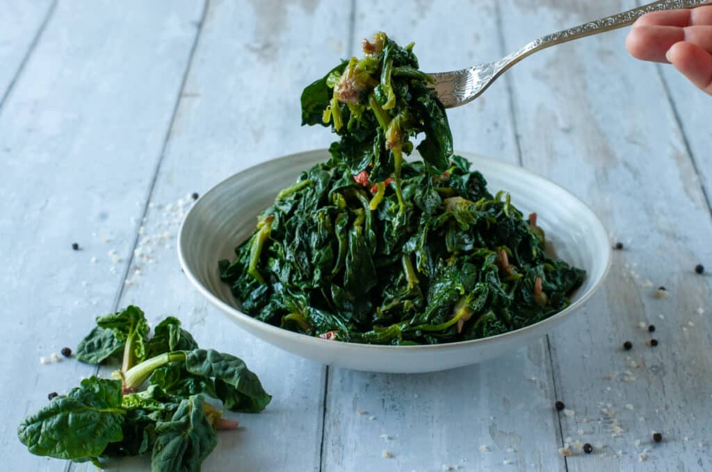 Easy Italian Sauteed Spinach with Garlic Recipe - Your Guardian Chef